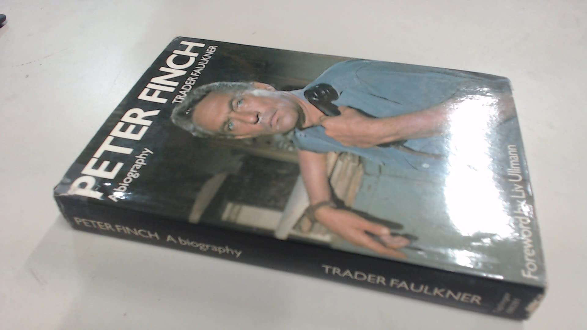 Peter Finch, a biography by Trader Faulkner | Goodreads