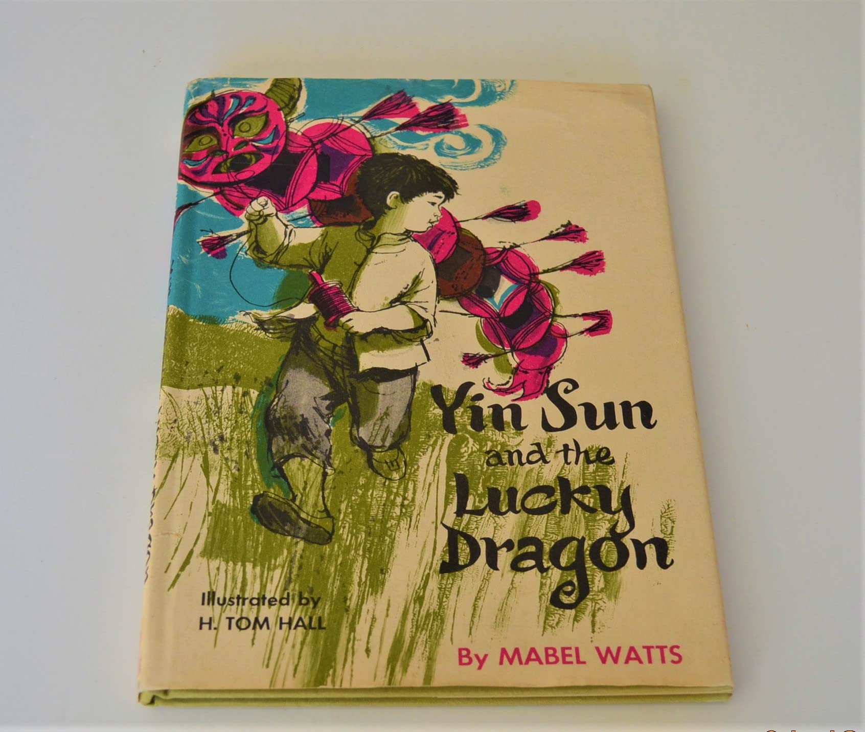 Yin Sun and the lucky dragon by Mabel Watts | Goodreads
