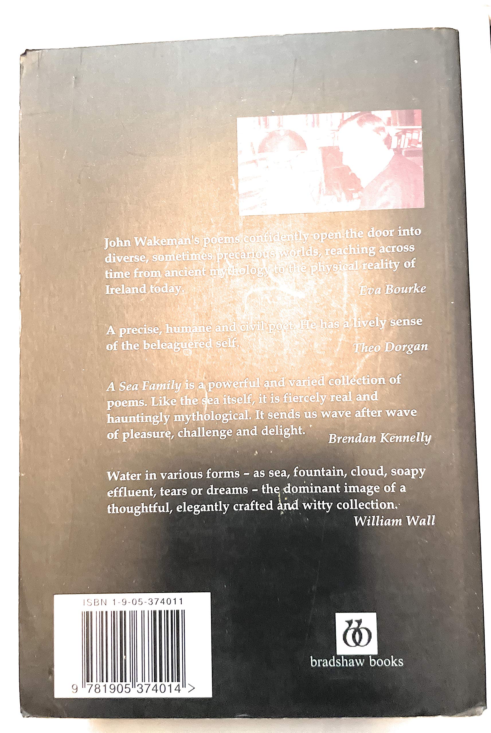 A Sea Family by John Wakeman | Goodreads