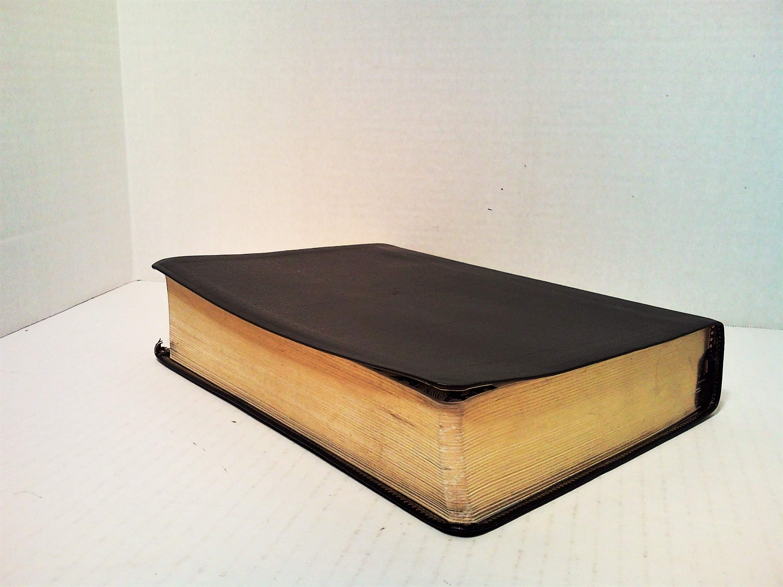The New Geneva Study Bible : New King James Version by Anonymous ...