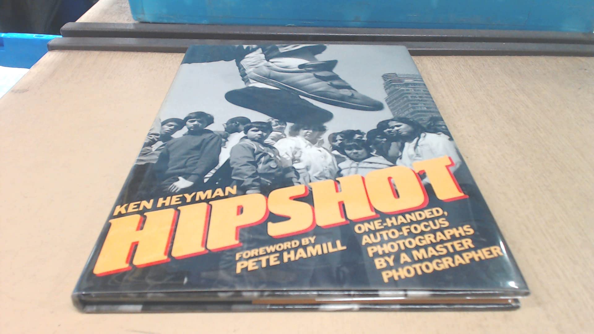 Hipshot: One-Handed, Auto-Focus Photographs by a Master Photographer by ...