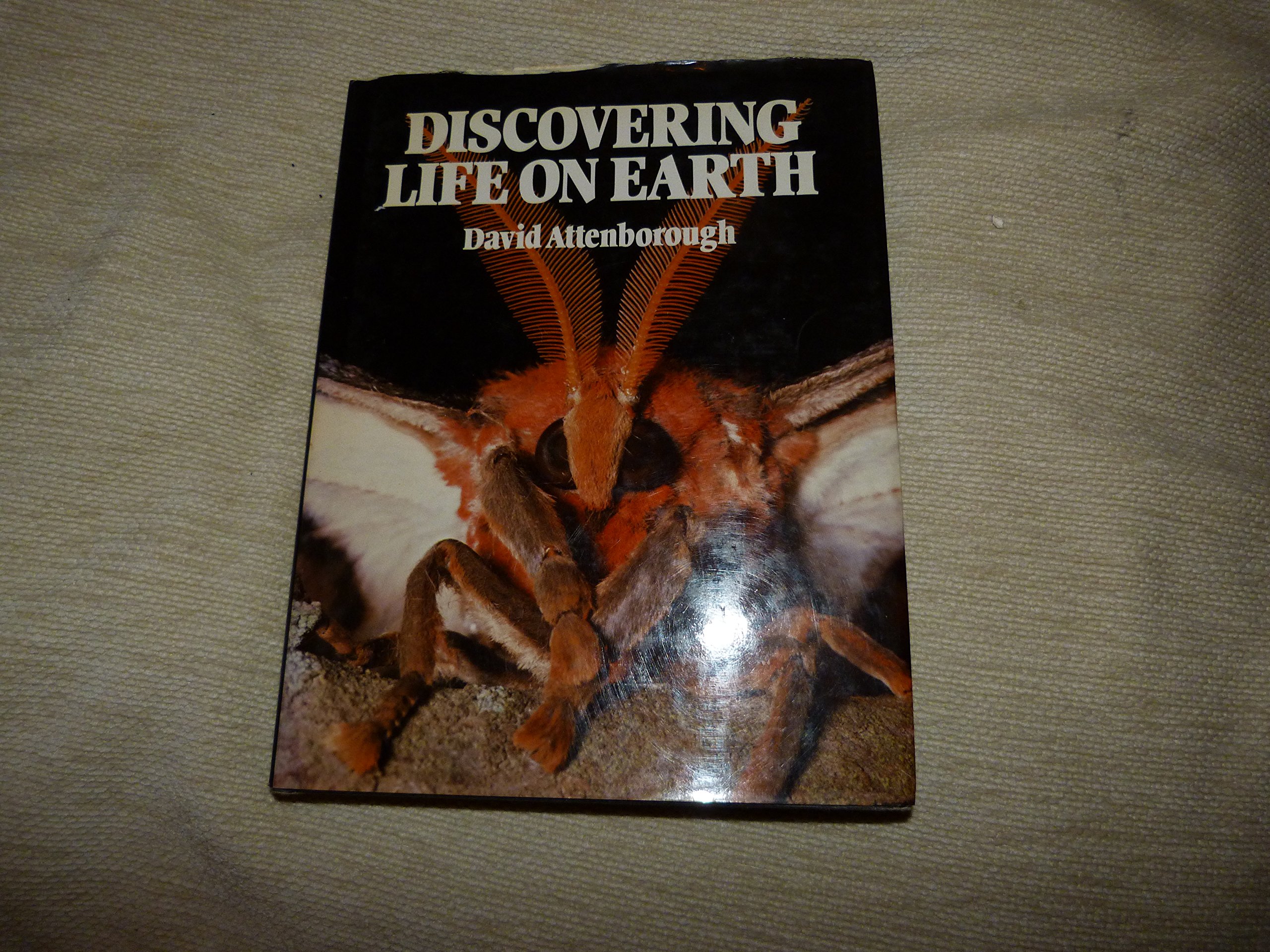 Discovering Life on Earth. by Sir David Attenborough | Goodreads