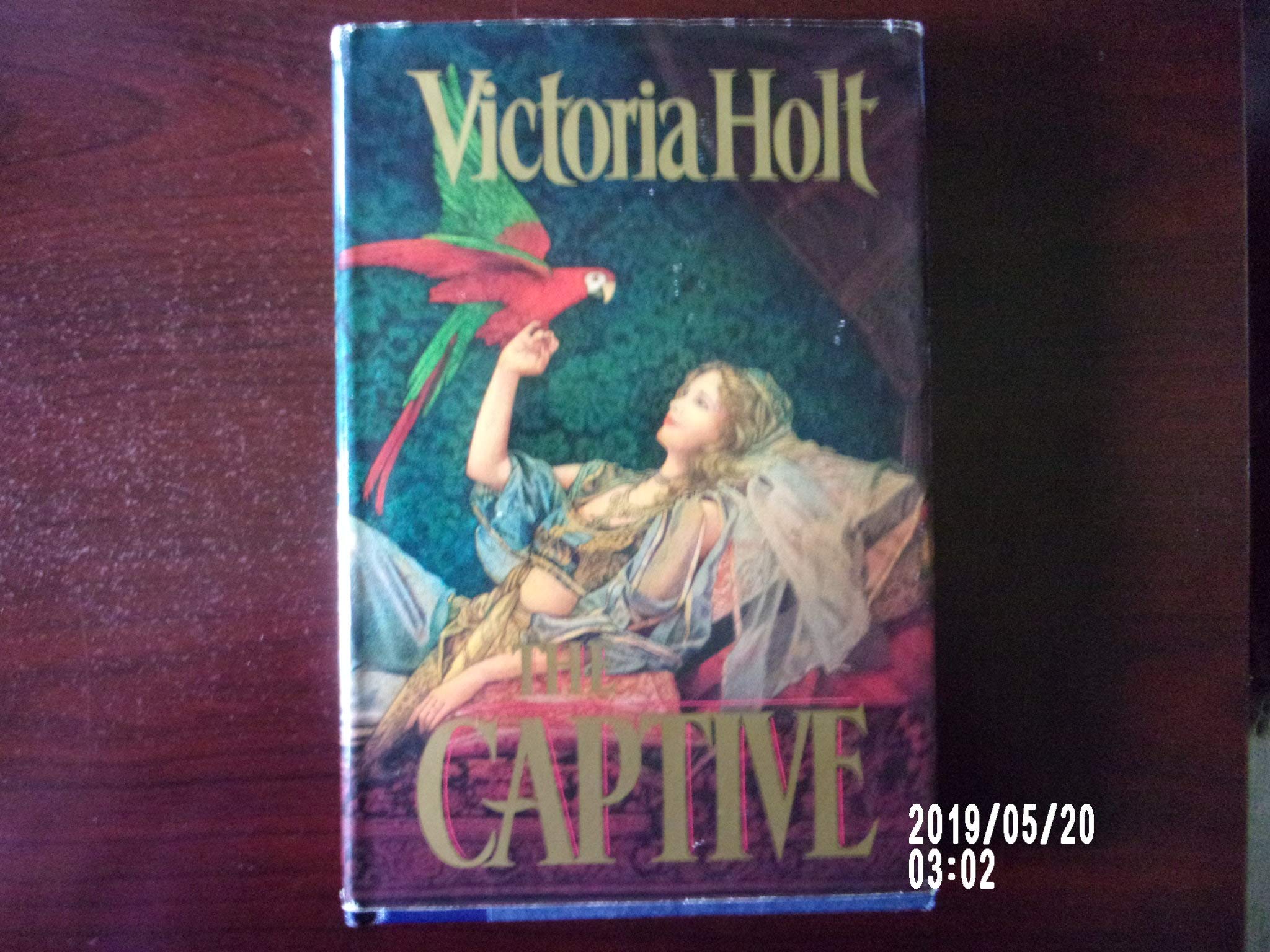The Captive by Victoria Holt (1989-09-23) by Victoria Holt | Goodreads