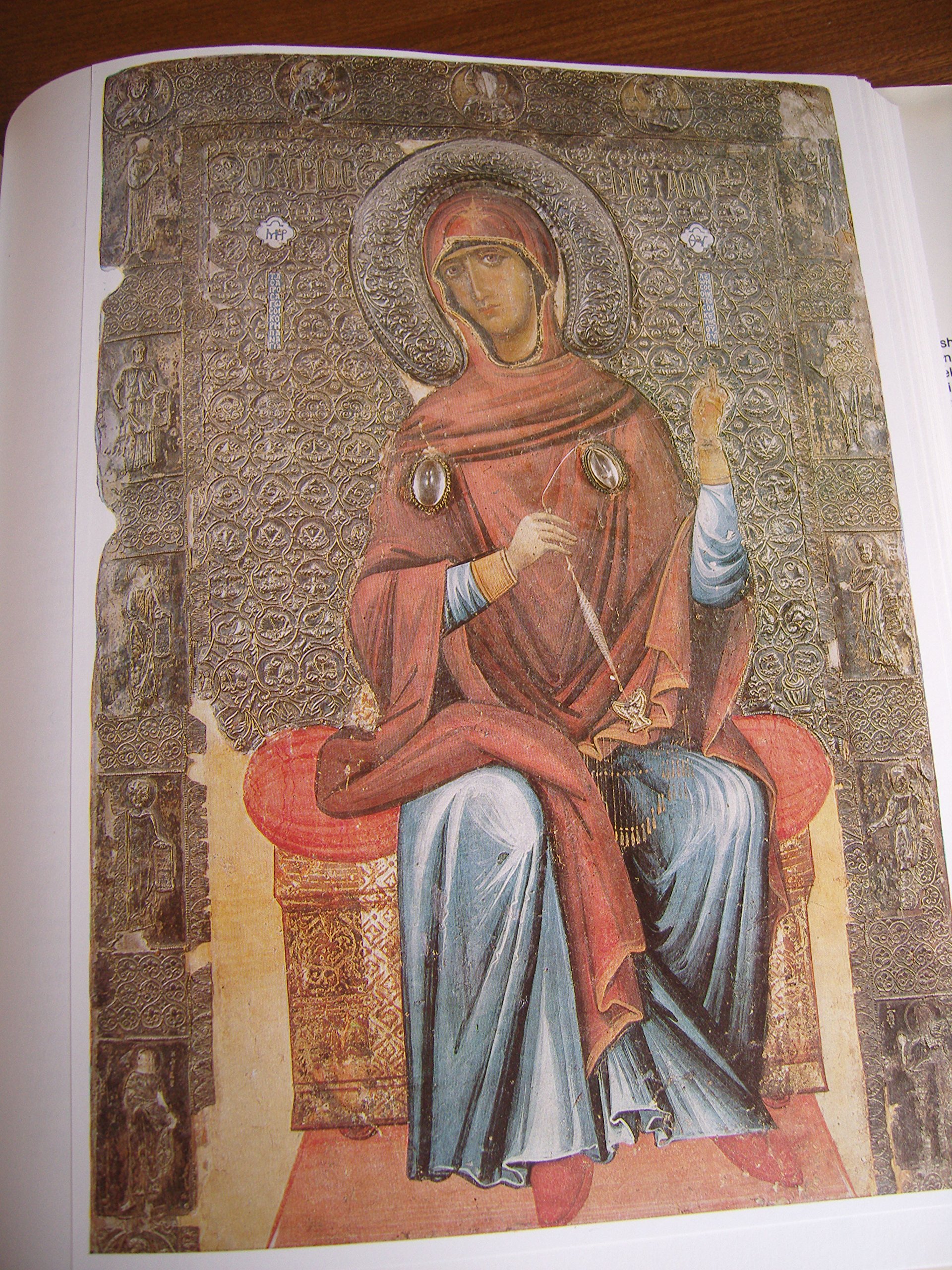 ICONS. by Kurt Weitzmann and Manolis Chatzidakis and Svetozar Radojcic ...