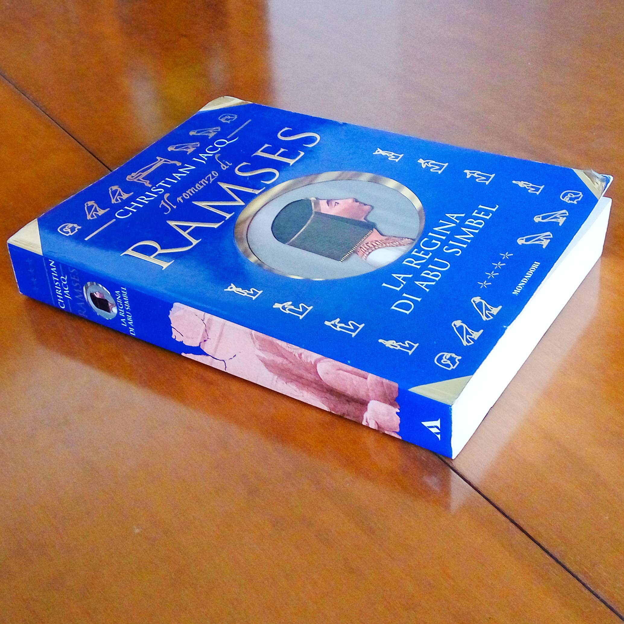 Il Romanzo di Ramses: La Regina di Abu Simbel by Christian Jacq | Goodreads
