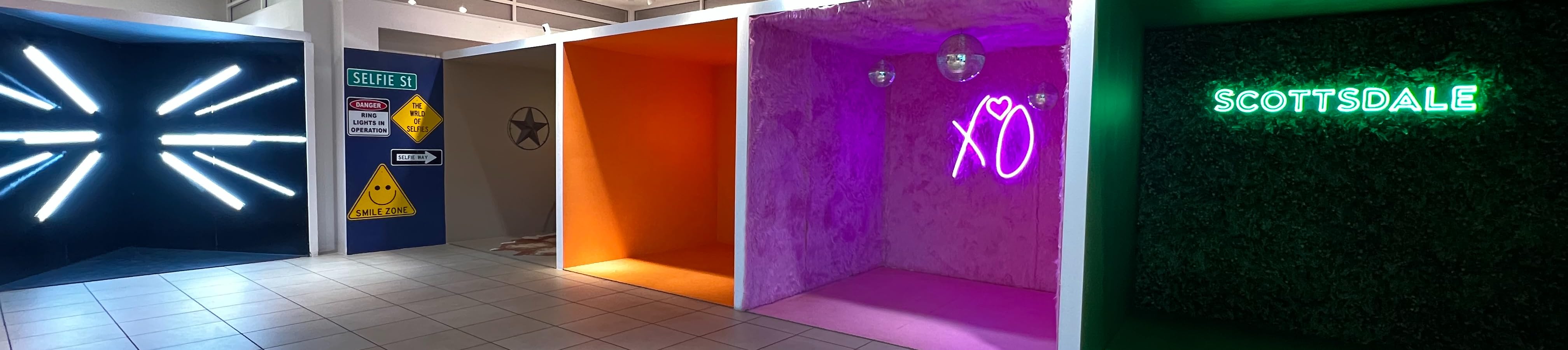 Selfie WRLD Scottsdale's Amazon Page