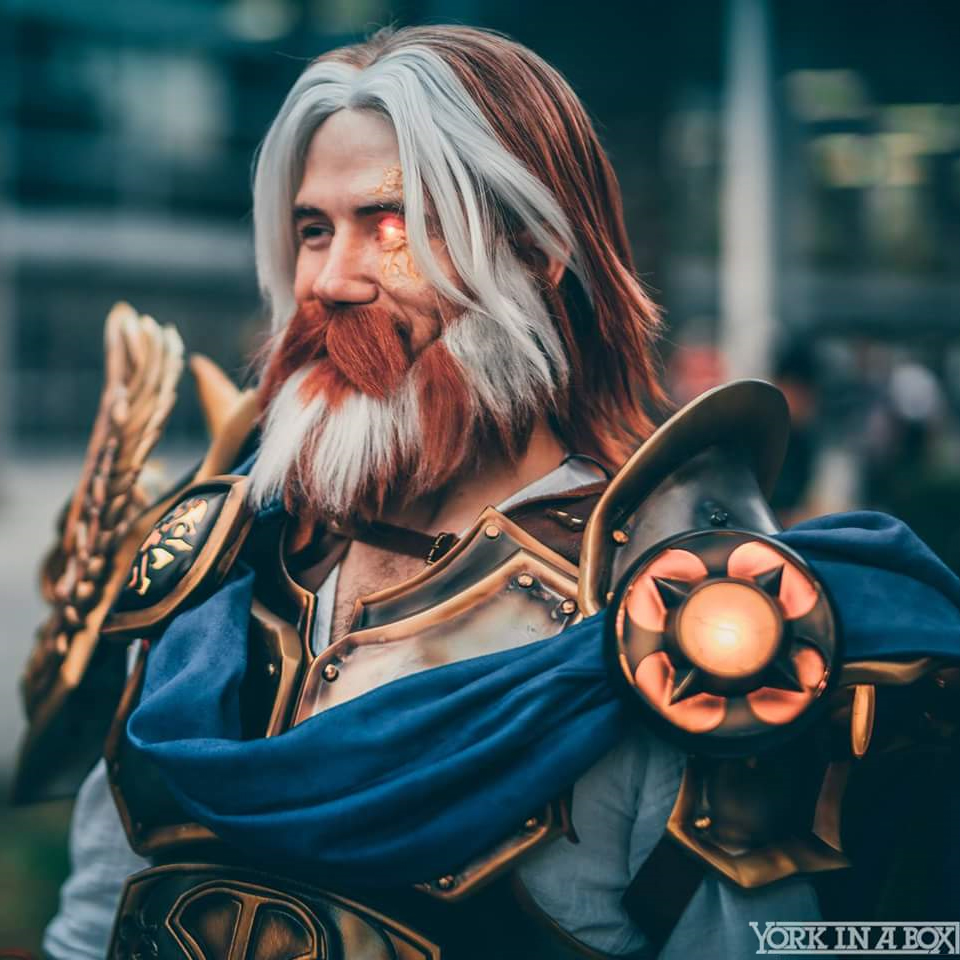 Hoku Props's Amazon Page