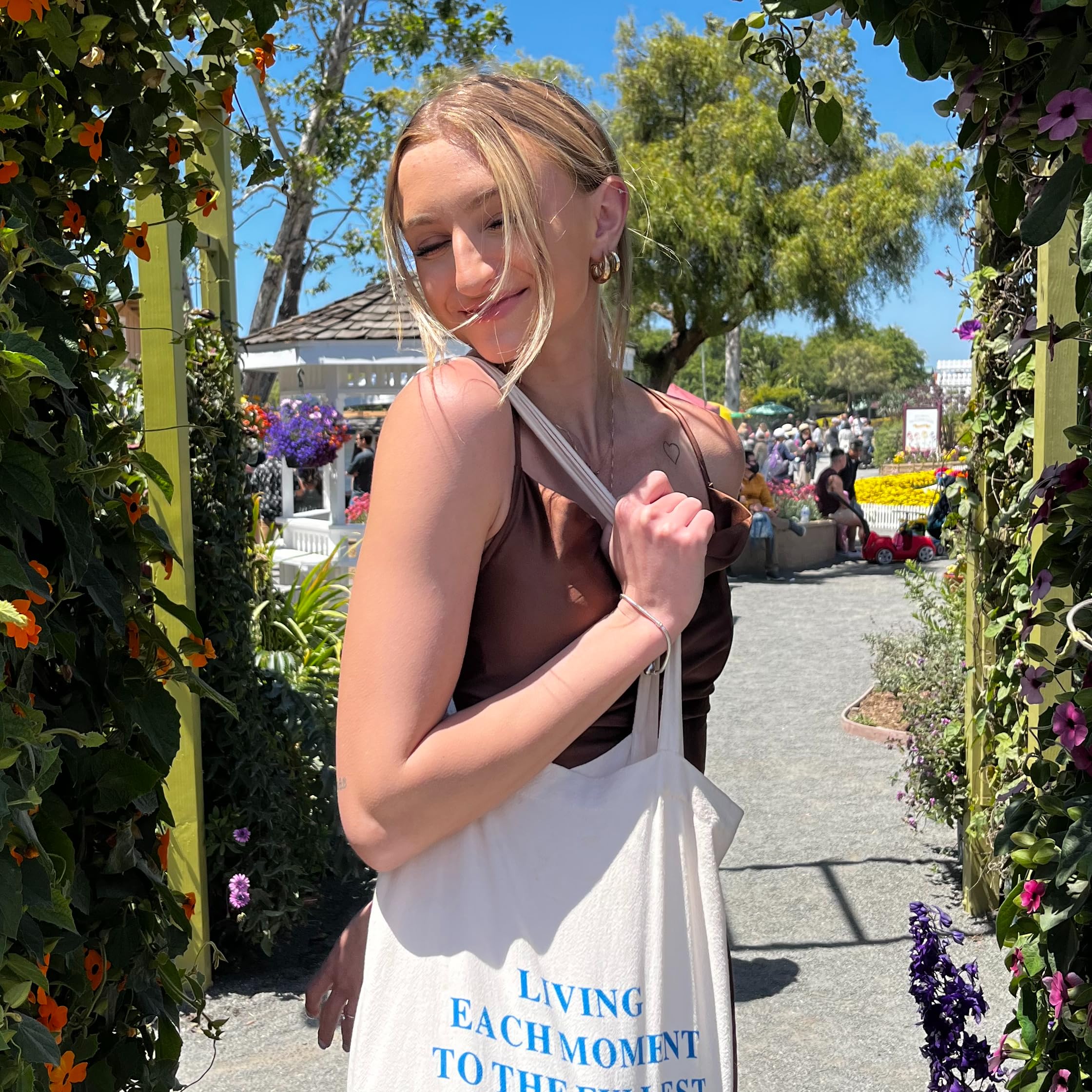 abby mitchell's Amazon Page