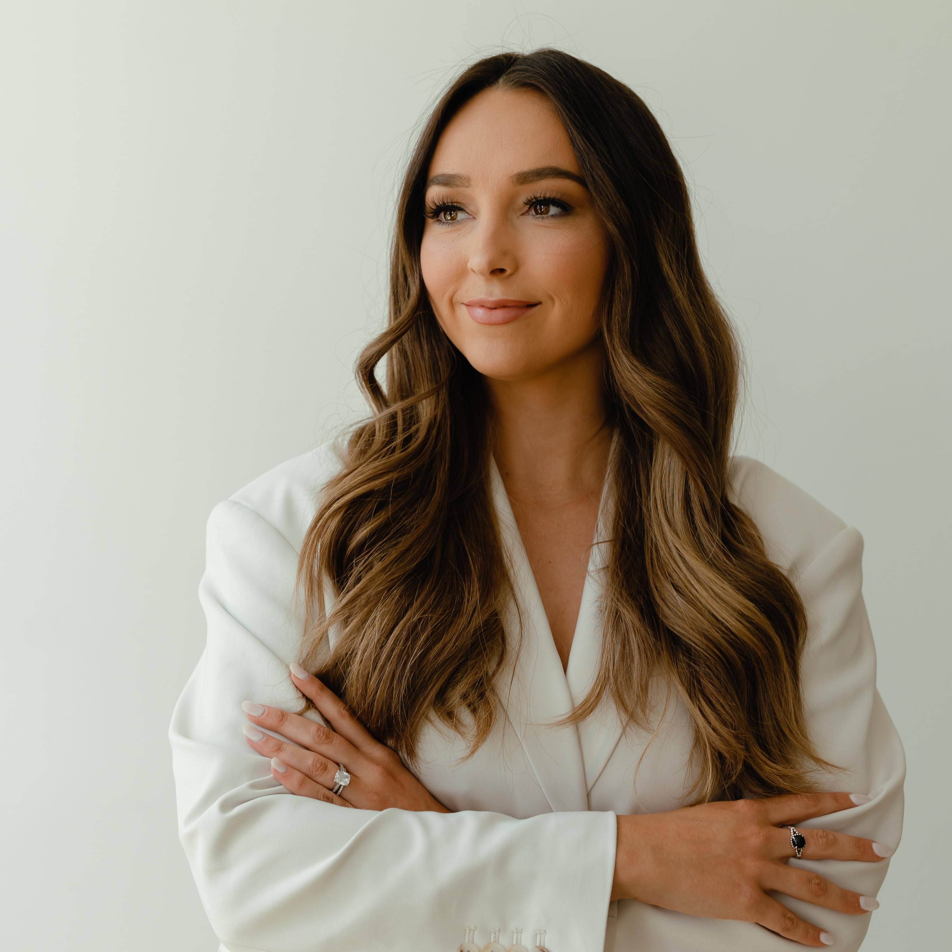 Alyssa Amez | Stationery Designer's Amazon Page