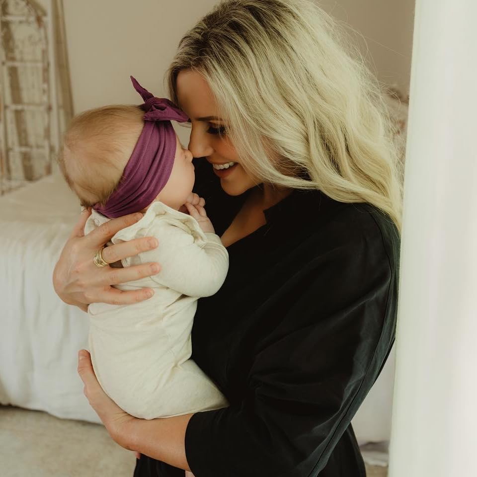 Amanda M's Amazon Page