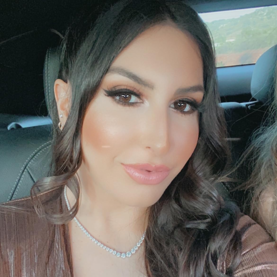 Angel Ayar's Amazon Page