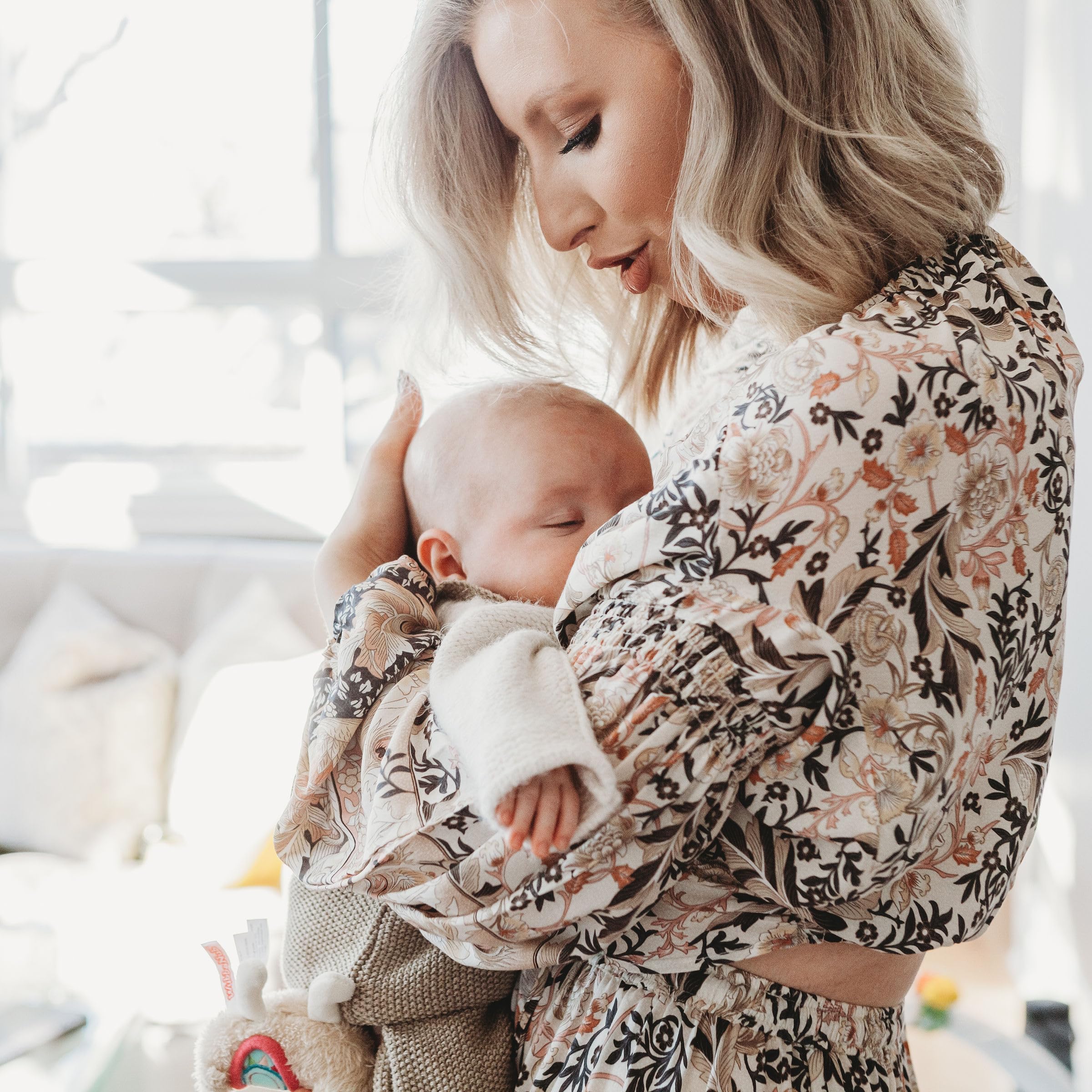 Anna-Rae Leslie's Amazon Page