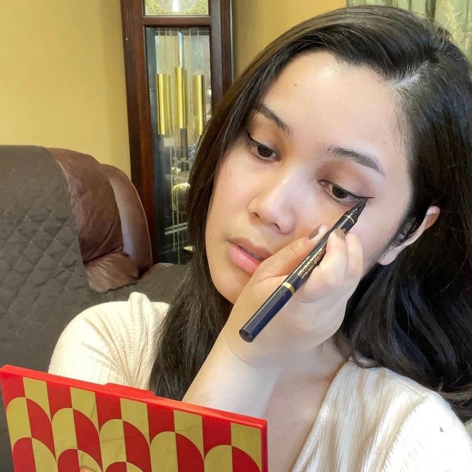 Jennilyn Bravo's Amazon Page