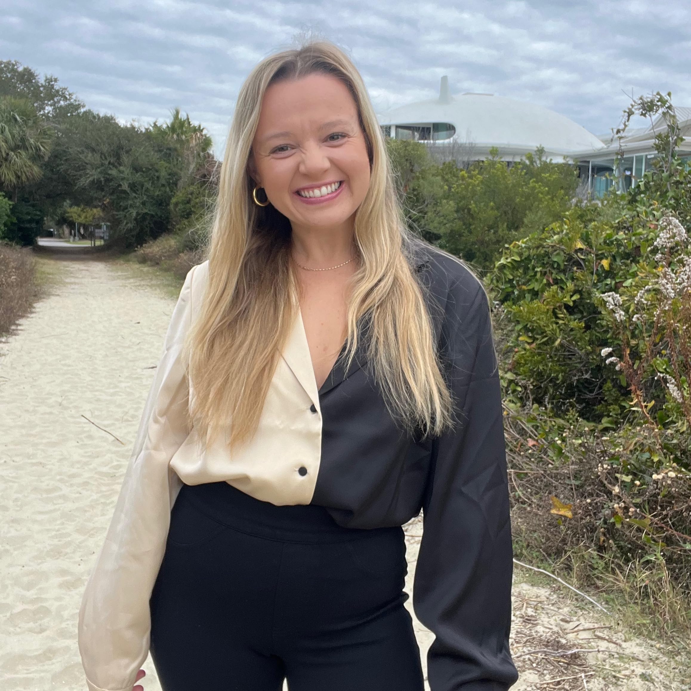 Brooke Mills Photos All Images & Video Clips #737