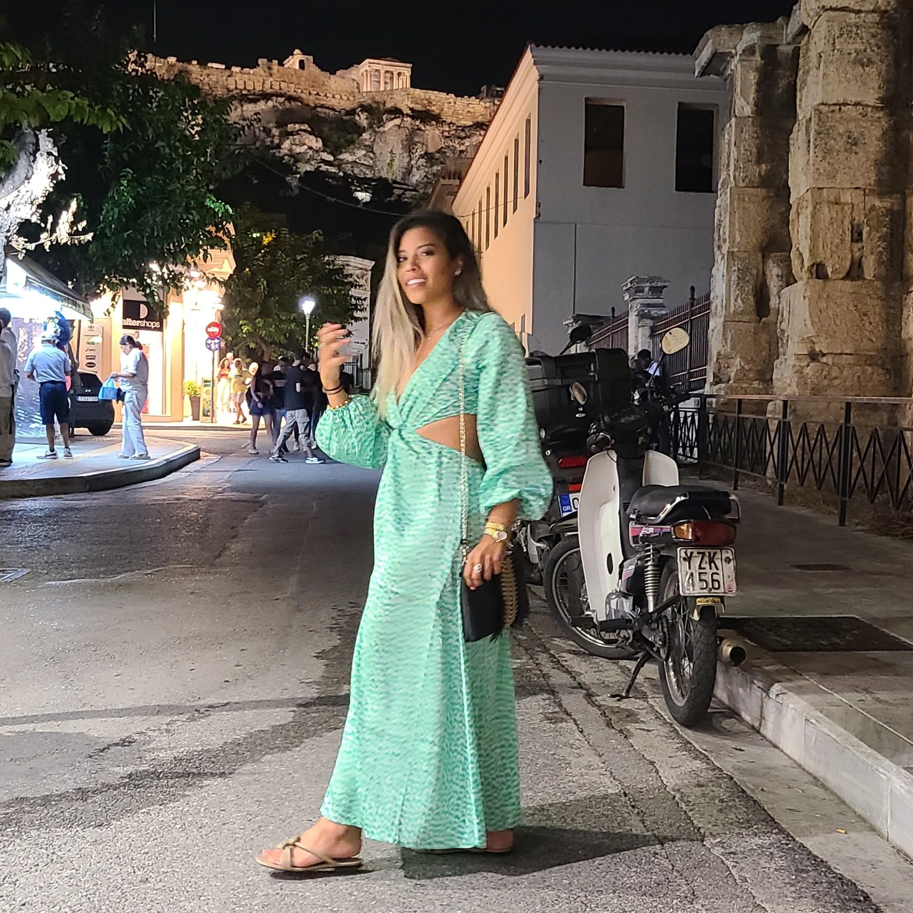 Camila Suarez's Amazon Page