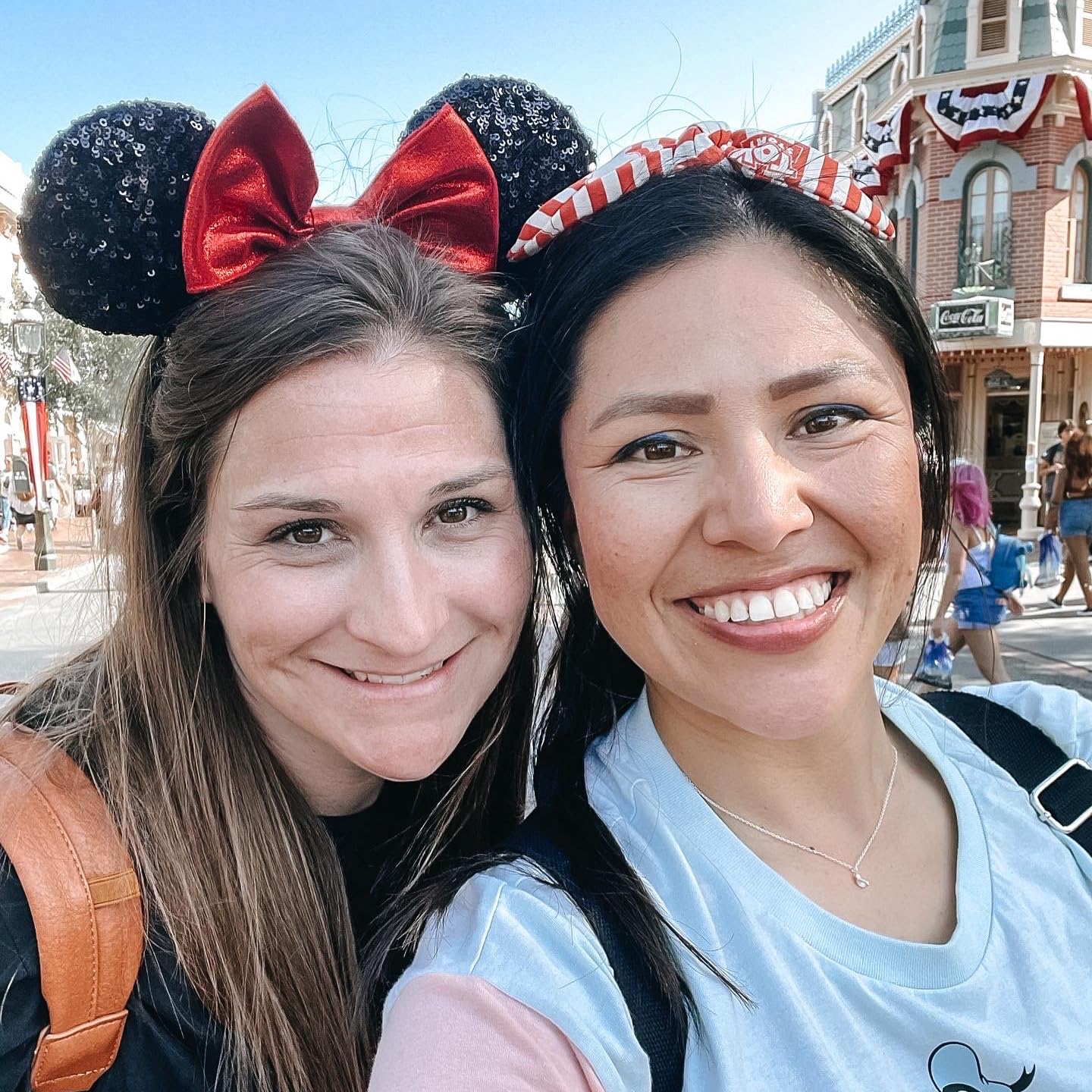 Steph + Dee's Amazon Page