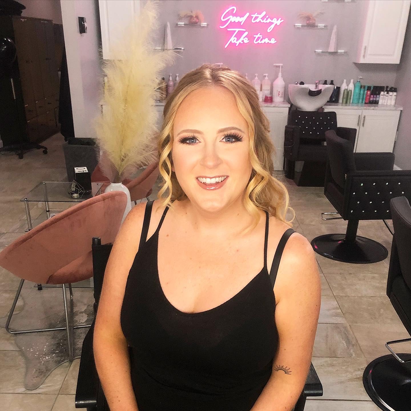 Elizabeth Gordon's Amazon Page