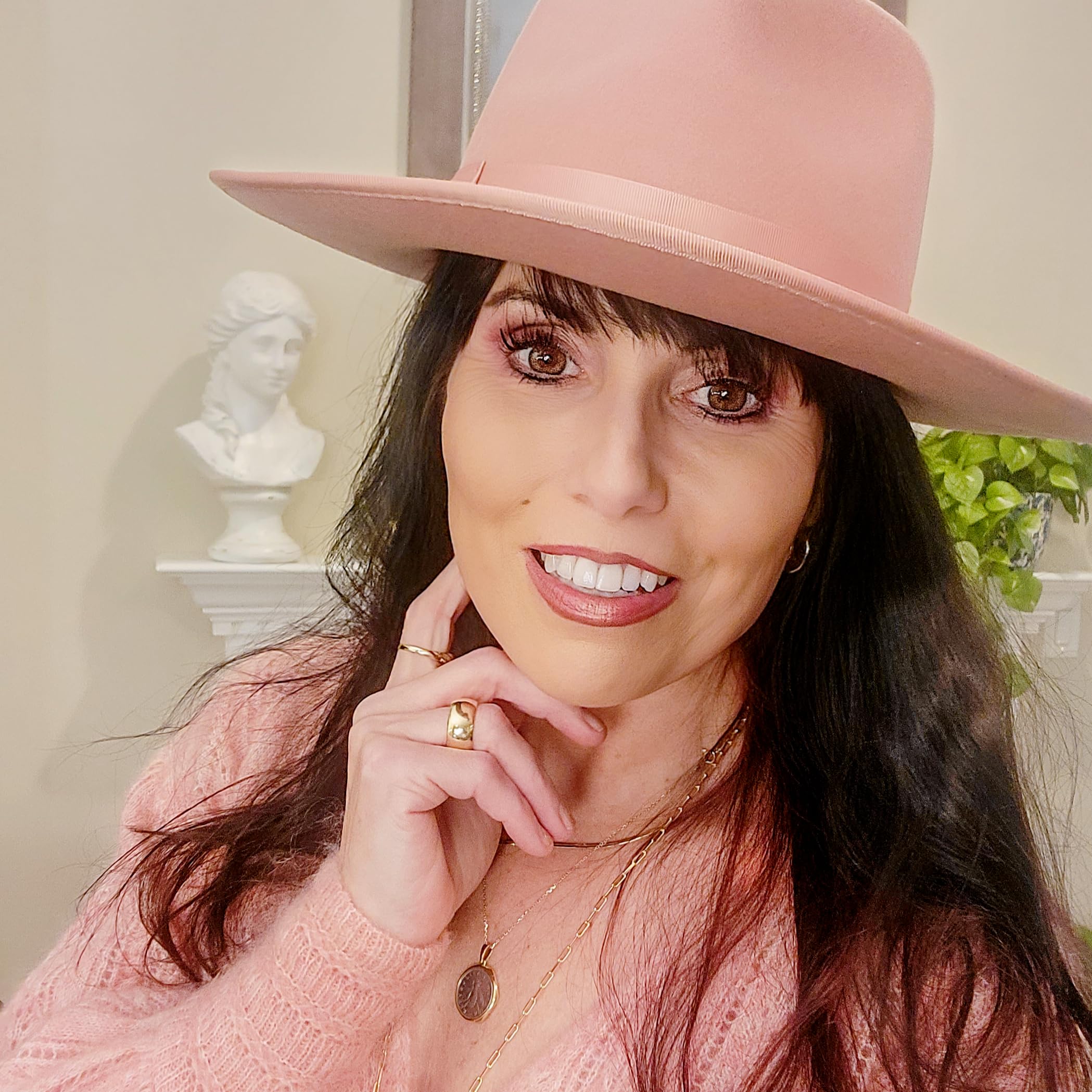 Eloquently Emmie's Amazon Page