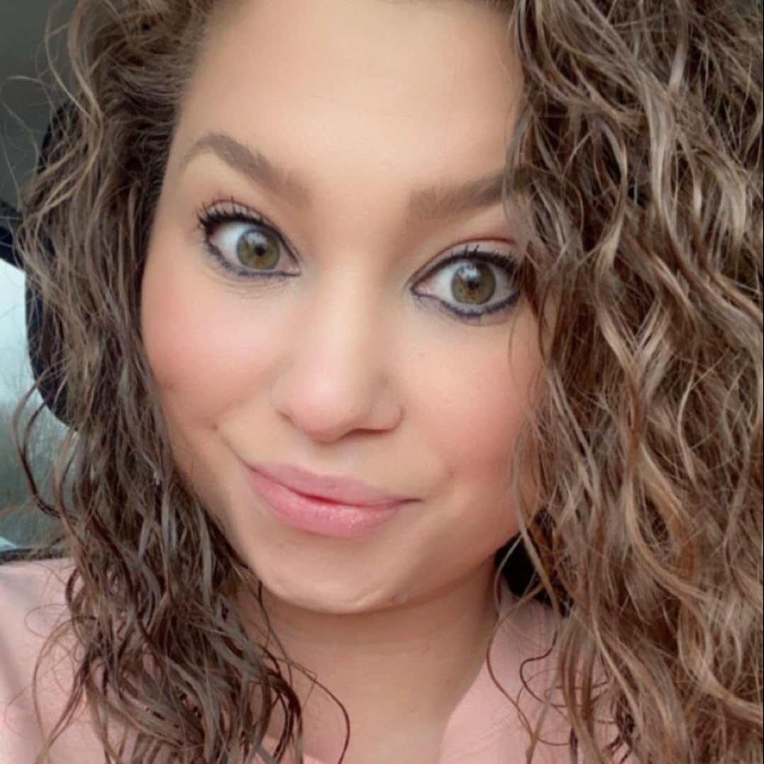 Elysha Robinson's Amazon Page