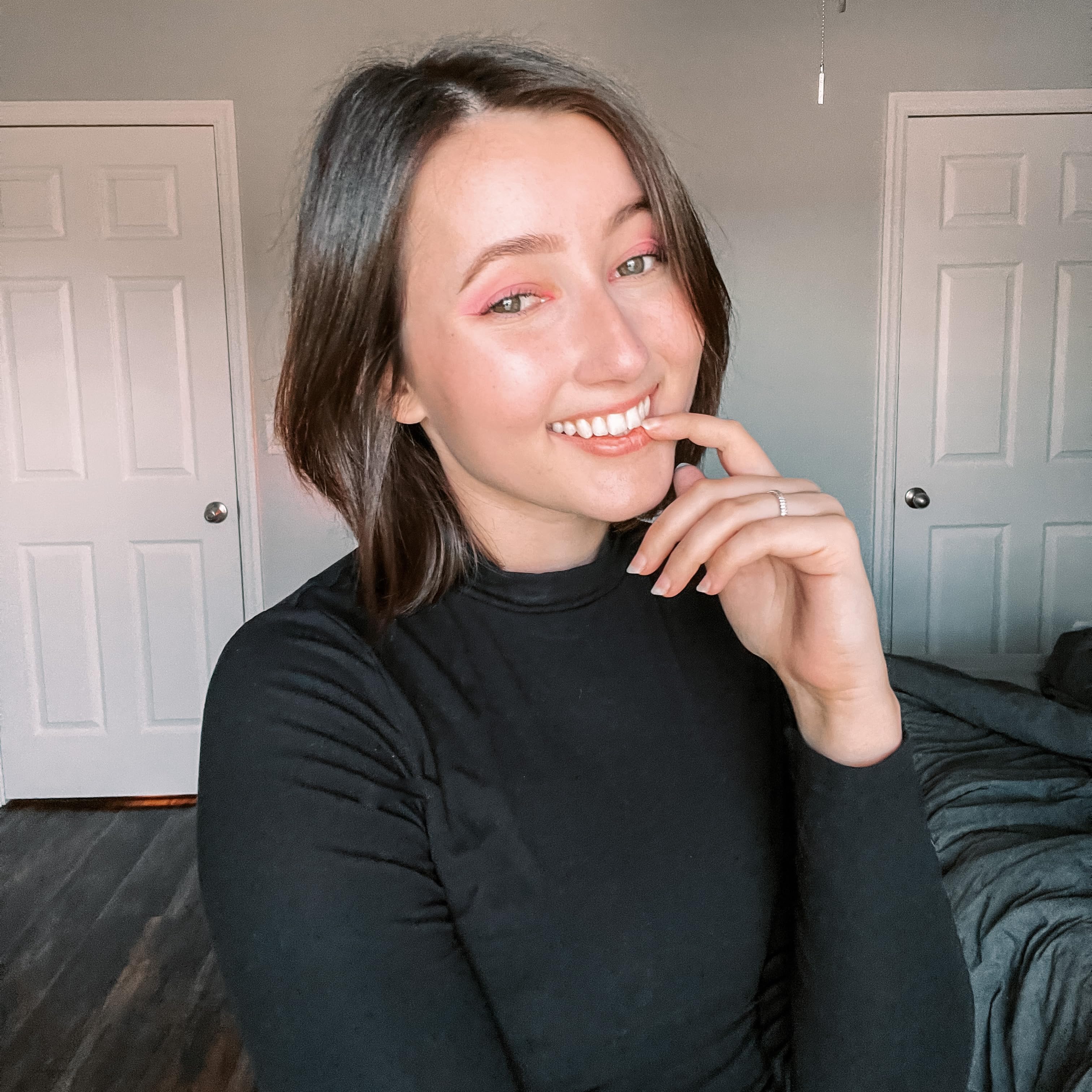 Lauren (Fabled Fawn)'s Amazon Page