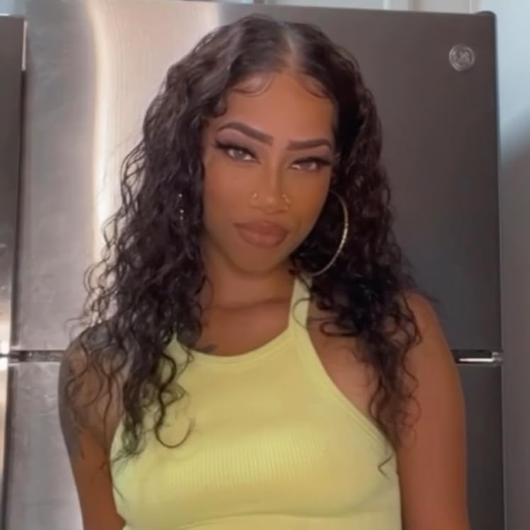 Friday🖤's Amazon Page