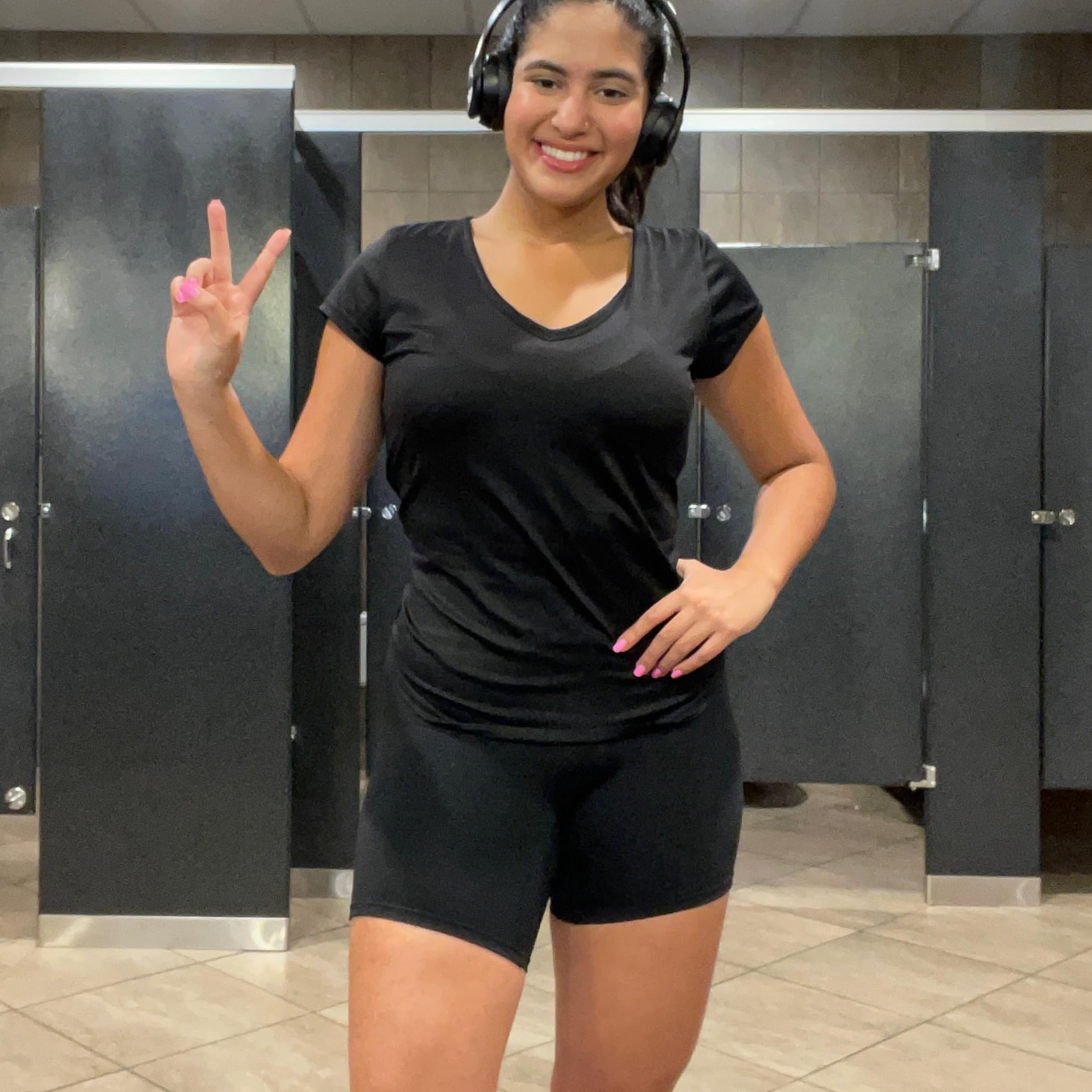 Genesis Medina's Amazon Page