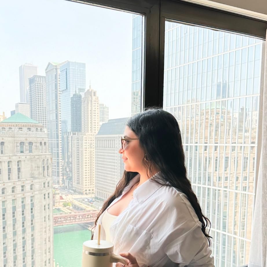 Geraldin Alejandra's Amazon Page