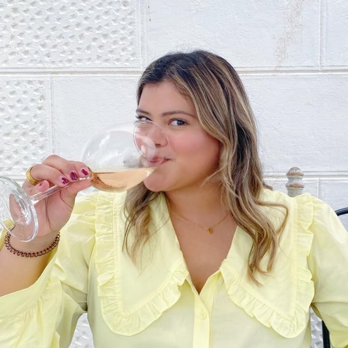 GISSELLE GALVAN's Amazon Page