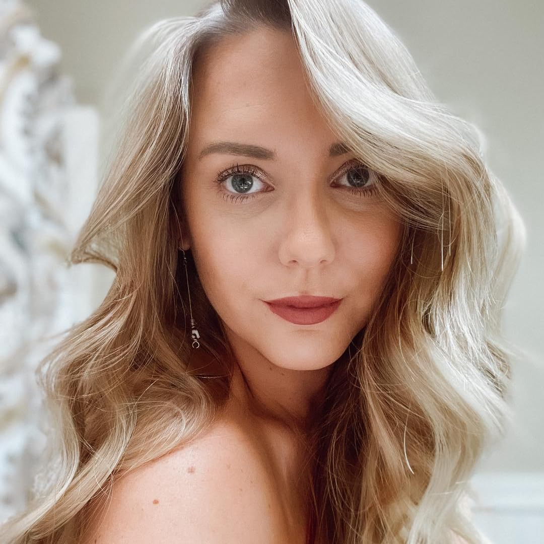 Sarah Domier's Amazon Page