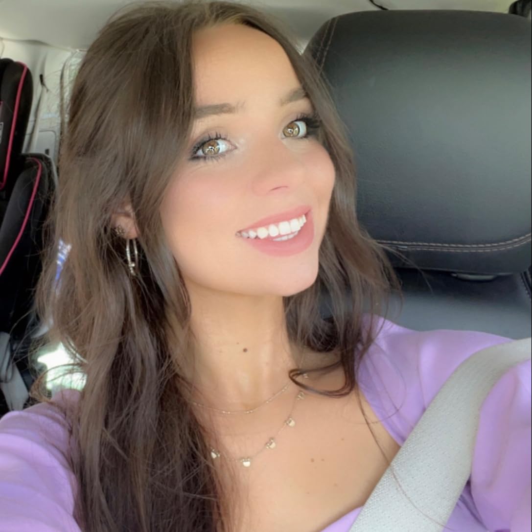Cierra Robinson's Amazon Page