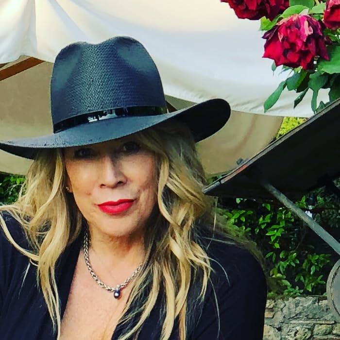 Kelly Mitchell, The Wine Siren's Amazon Page