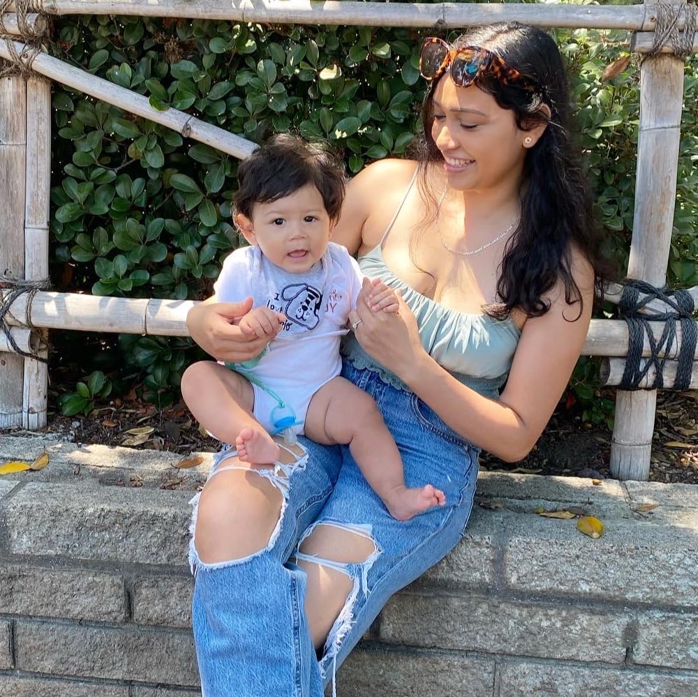 Anabel morales's Amazon Page