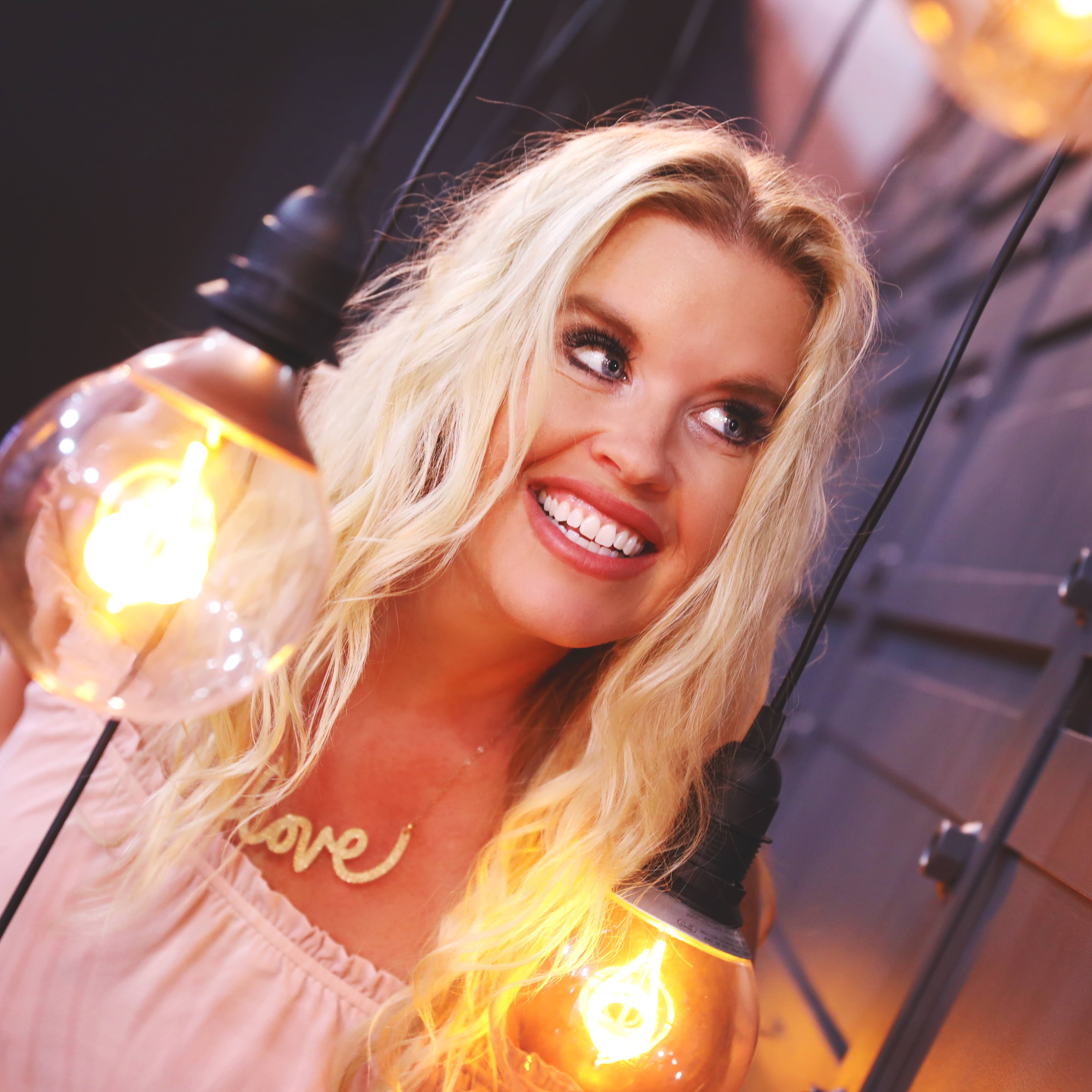 D'Arcy Vandenberg / Dear-Darcy's Amazon Page