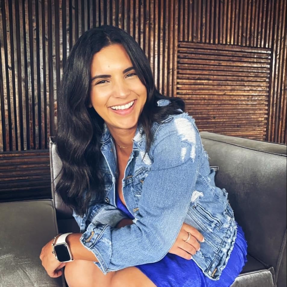 Stephanie Olmo's Amazon Page