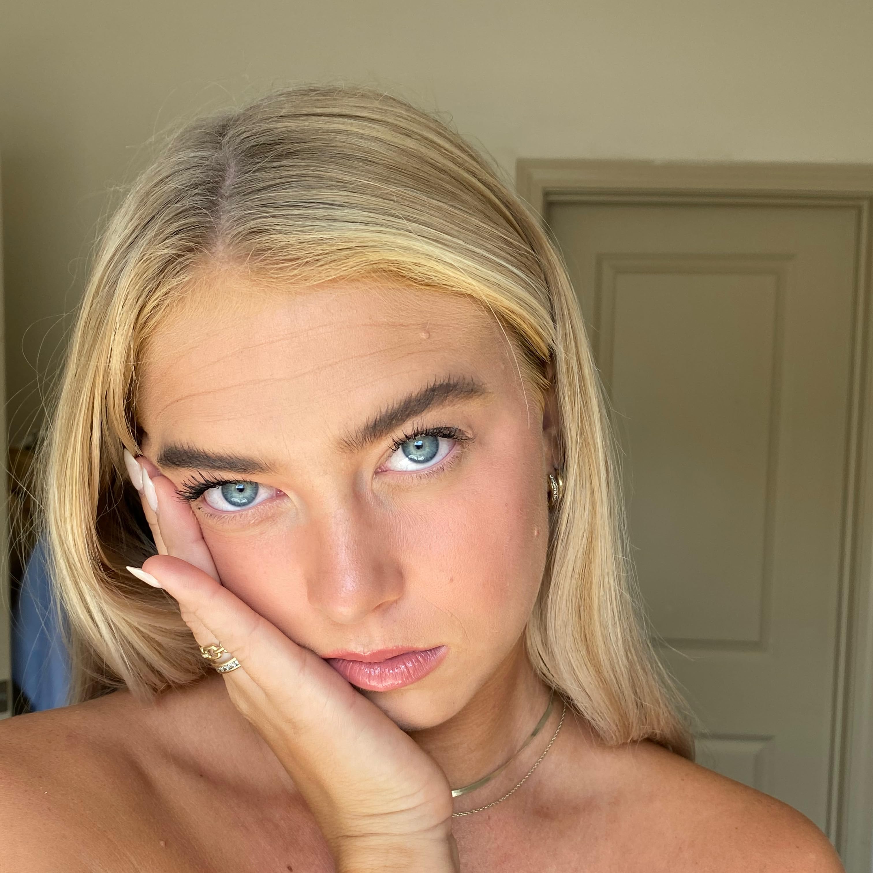 Taylor Theno's Amazon Page