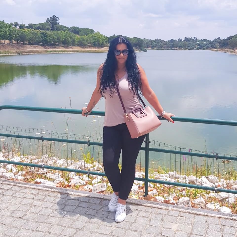 Ana Cardigos's Amazon Page