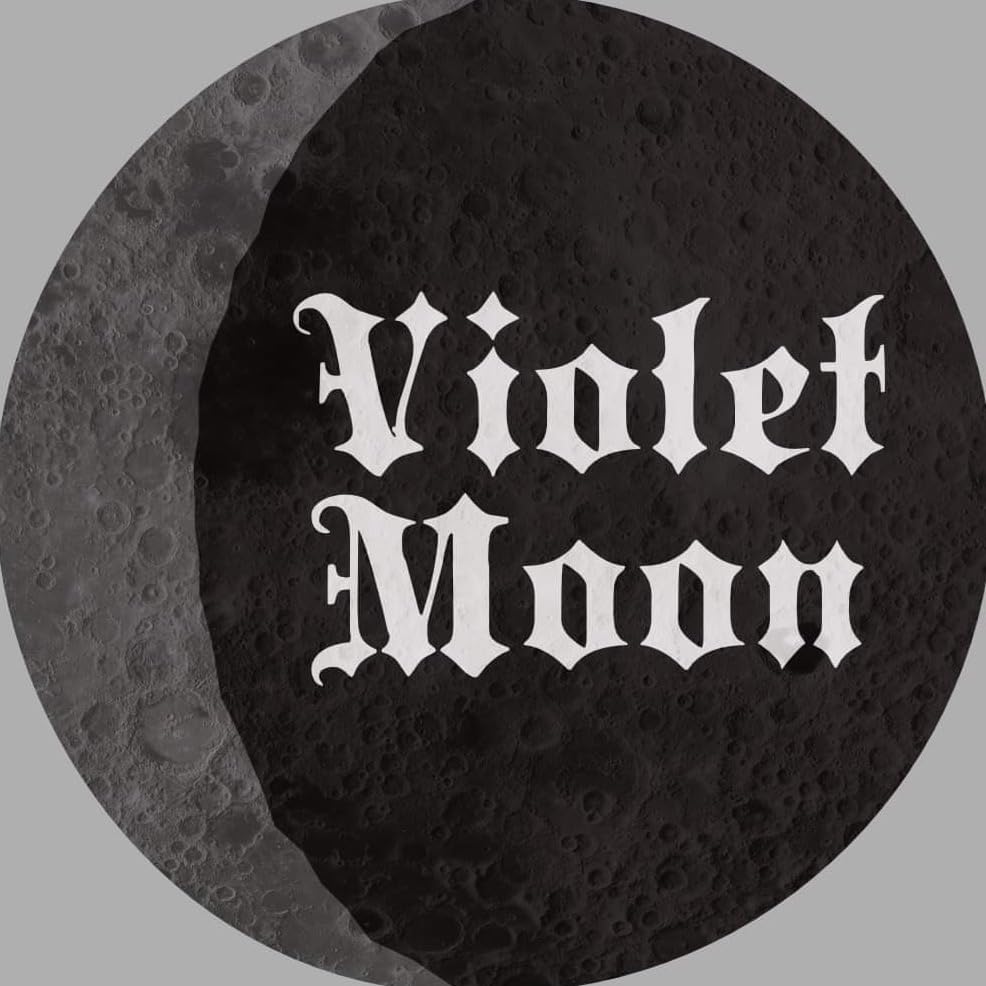 𝐕𝐢𝐨𝐥𝐞𝐭 𝐌𝐨𝐨𝐧 ☾'s Amazon Page