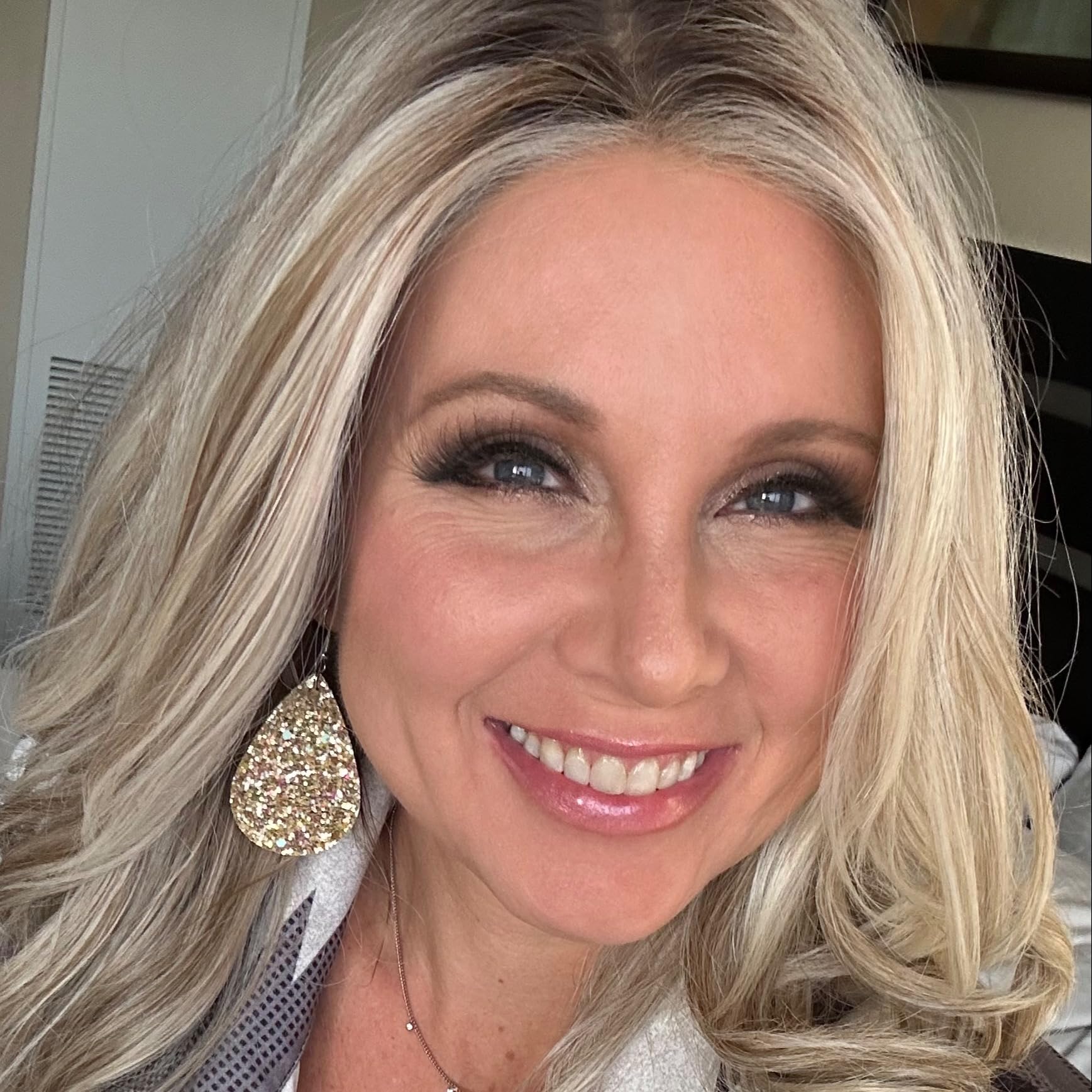 Jennifer Wood's Amazon FAV'S's Amazon Page