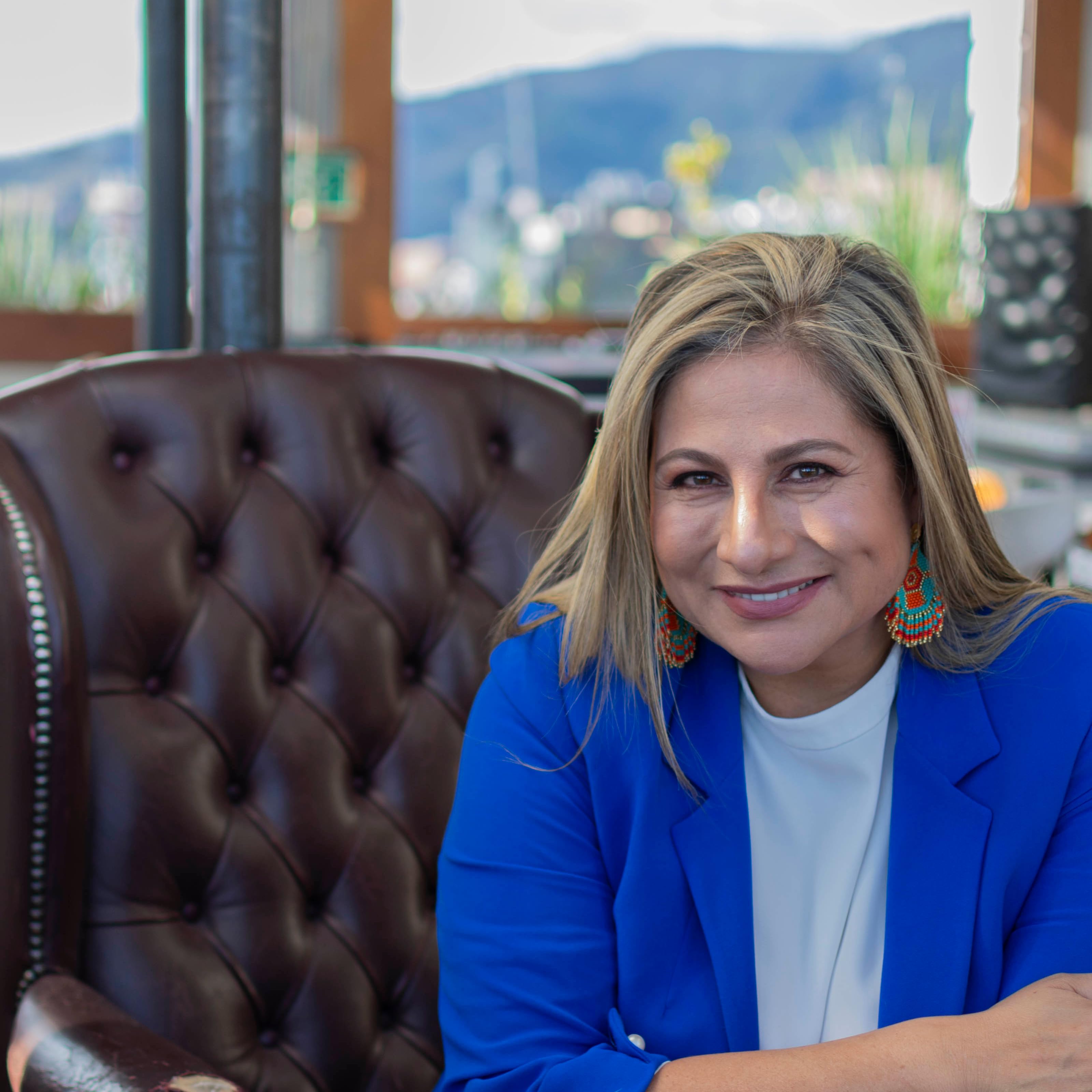 Adriana Serna's Amazon Page