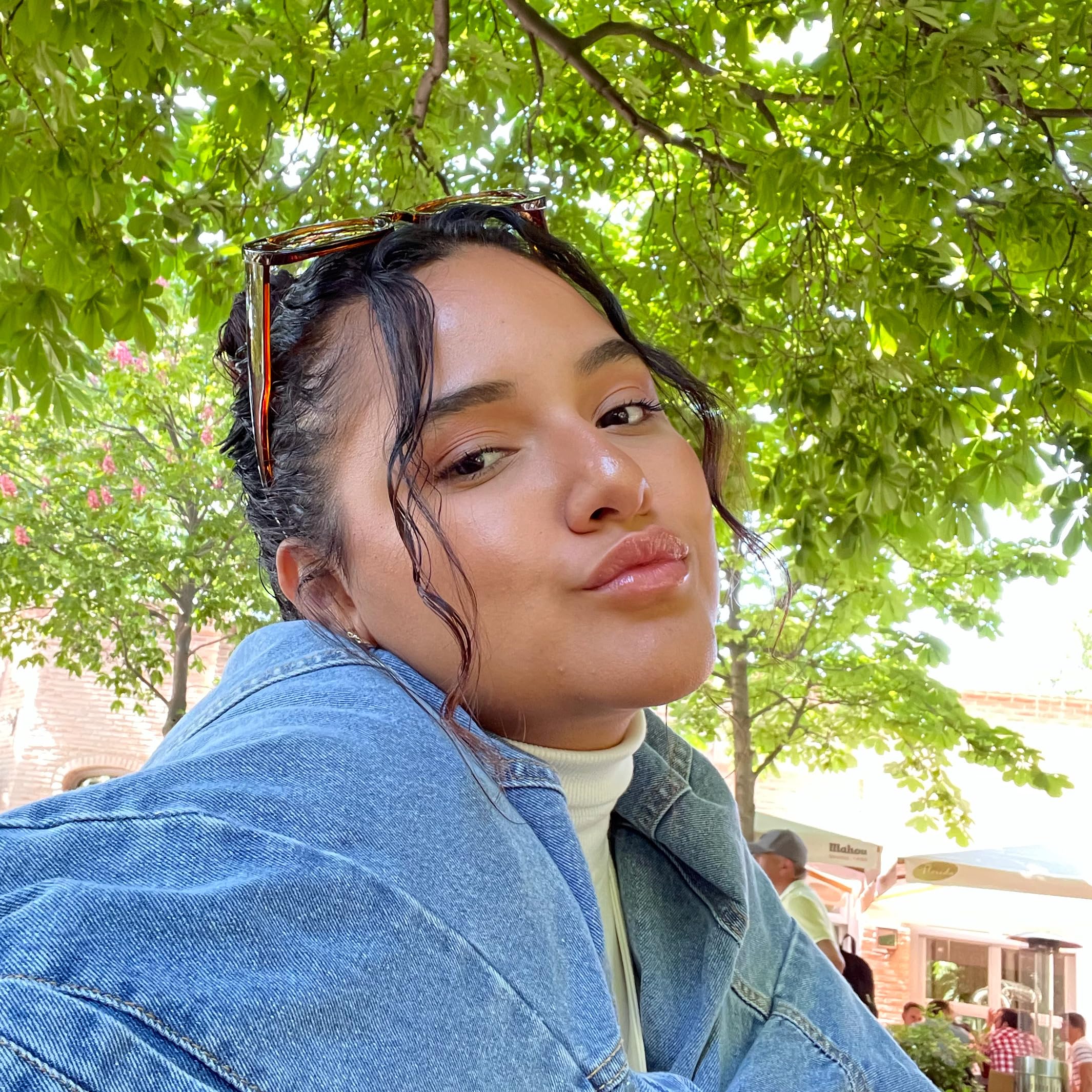 Elizabeth Jimenez's Amazon Page