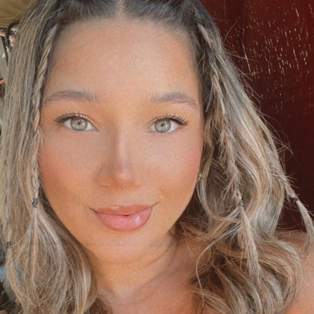 Isabella Pina's Amazon Page