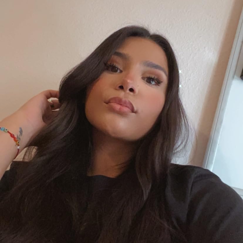 Rosa Lizette's Amazon Page