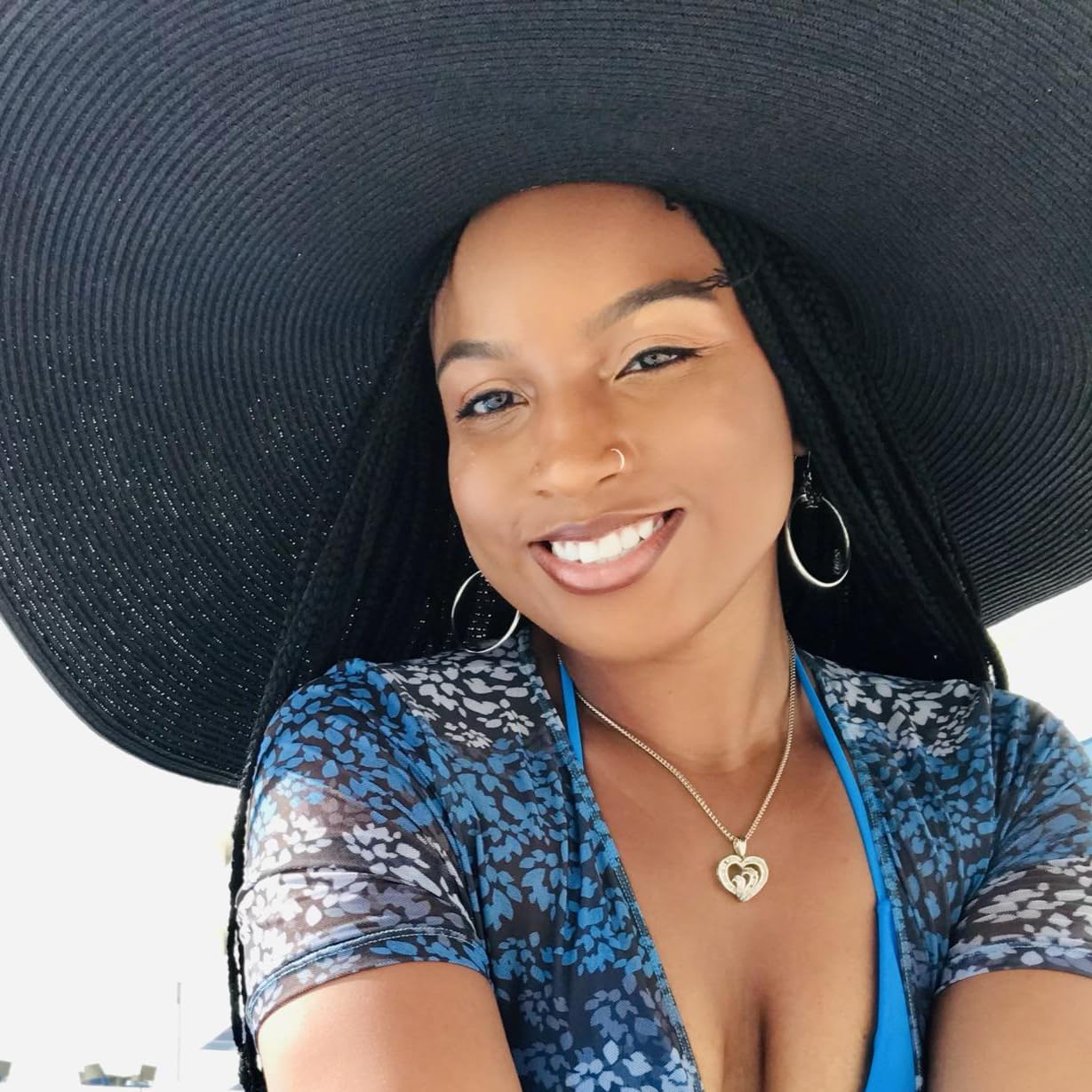 Romara's Amazon Faves's Amazon Page