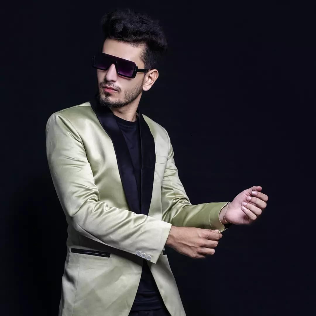 Akash Aroras Amazon Page
