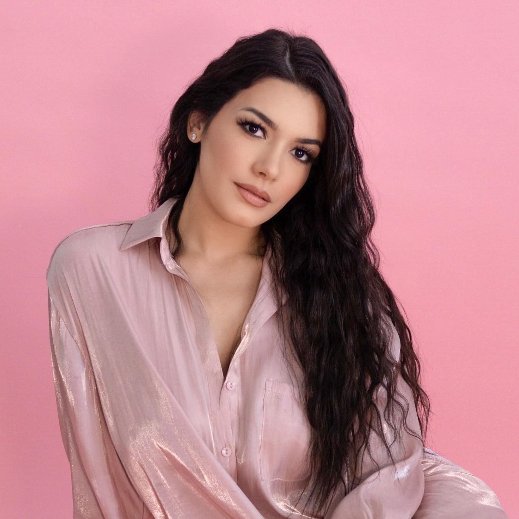 Janelee Chaparro's Amazon Page