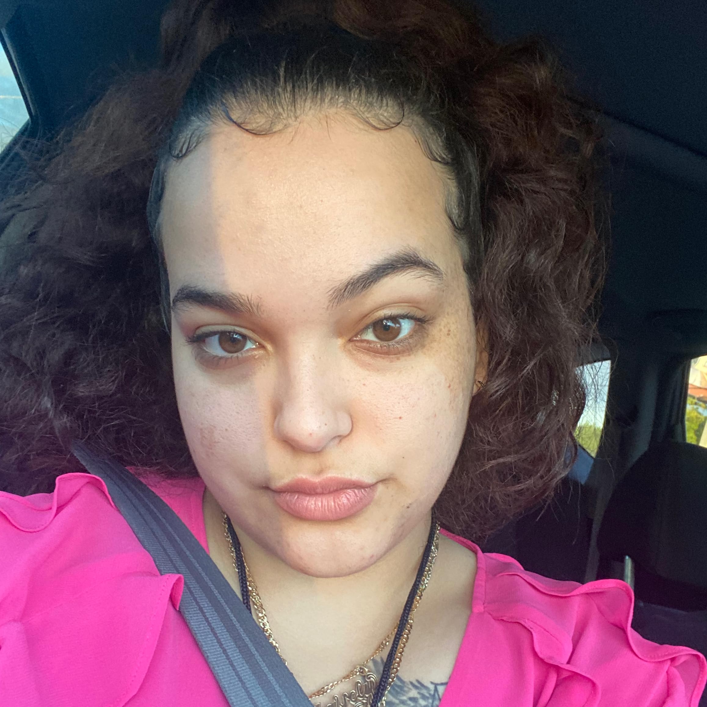 Chavely🦋's Amazon Page