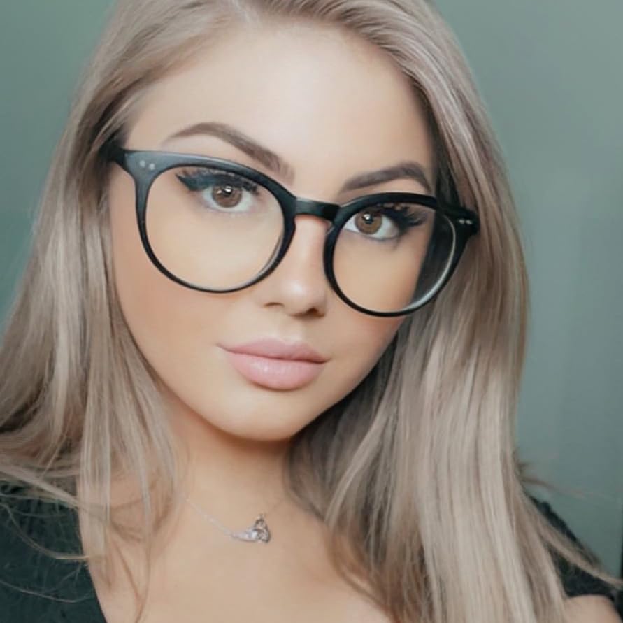 Chelsea Bunny's Amazon Page