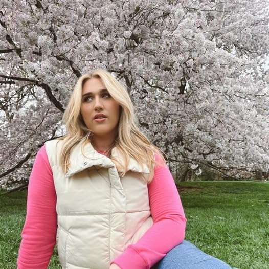 Elizabeth Kaminski's Amazon Page