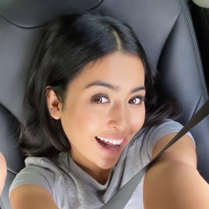 mariah cuadra's Amazon Page