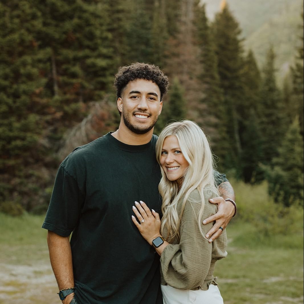 H A L L I E's Amazon Page